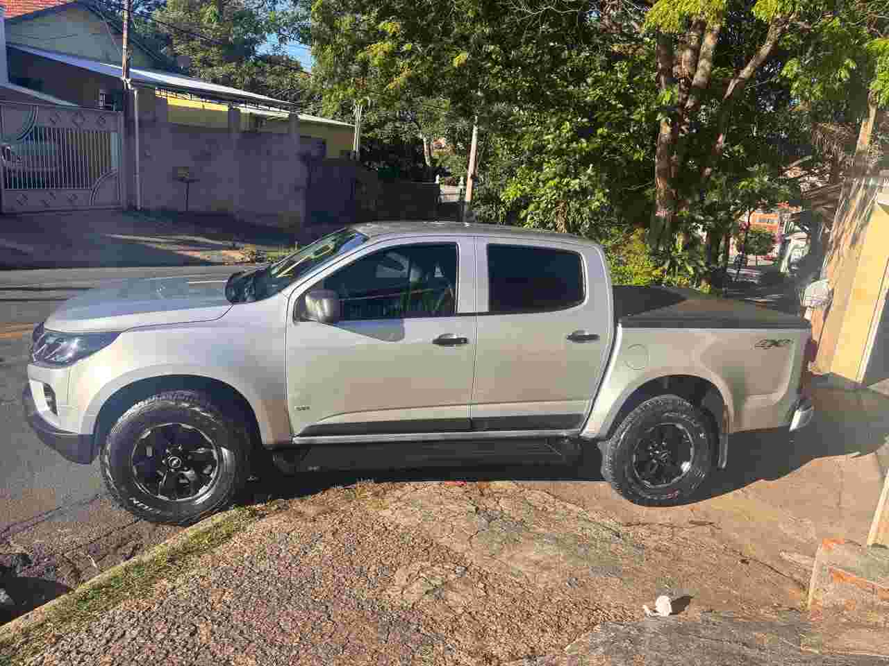 Chevrolet S10 LS 2.8 turbo diesel 4X4 completa